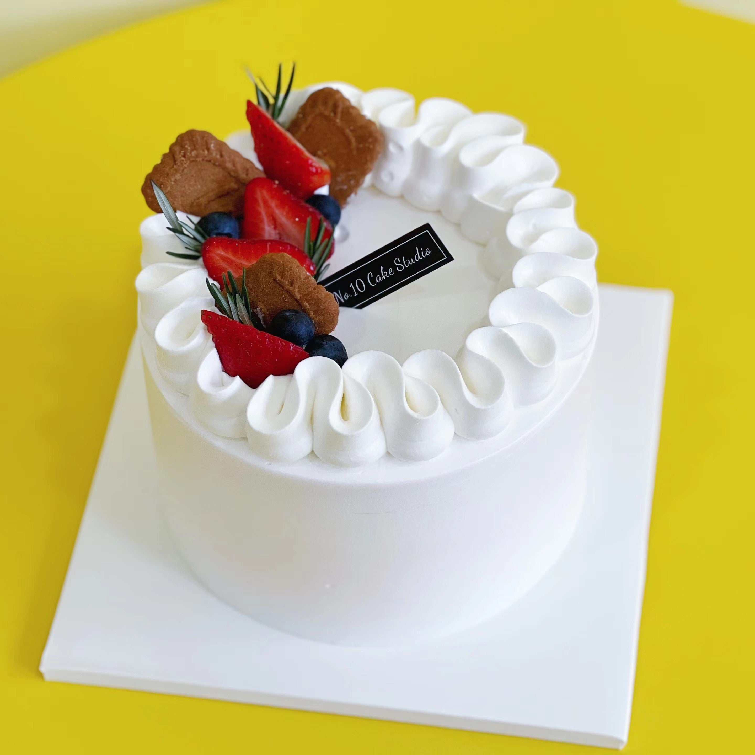 Whole Cakes – Tencakestudio.com